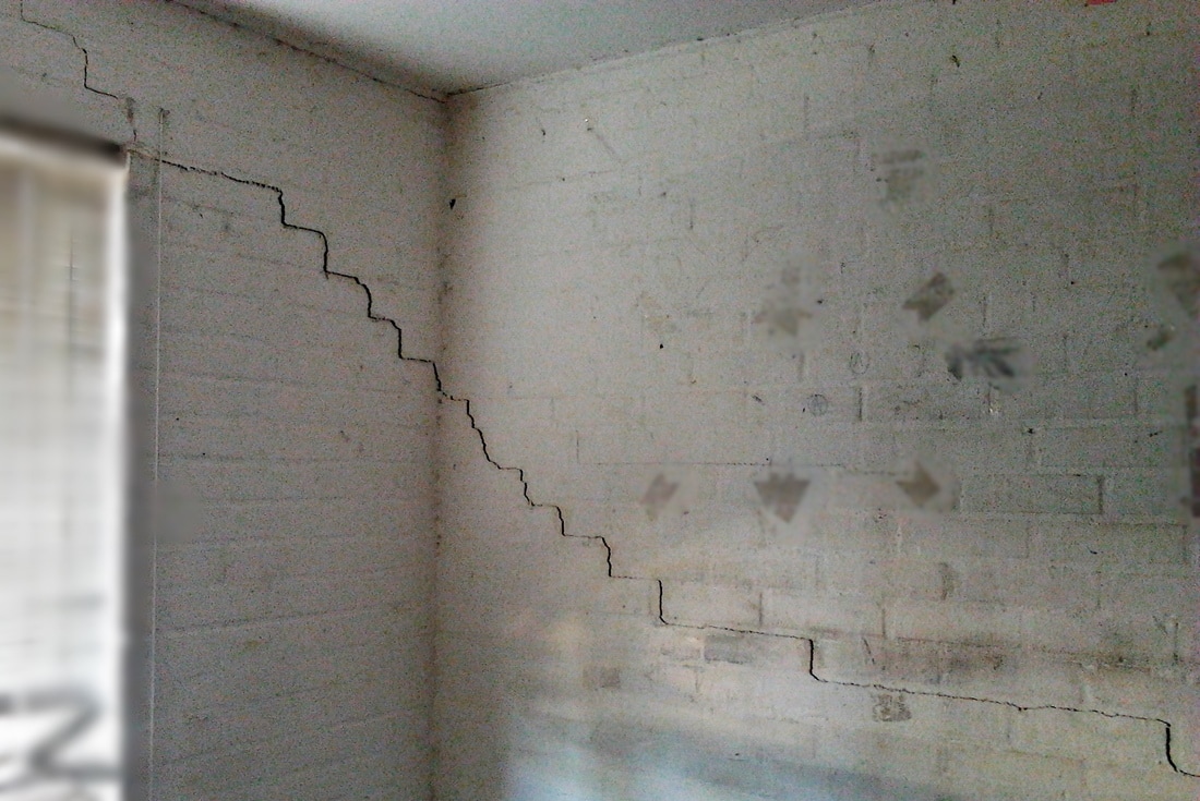 step crack - Canadian Home Inspection Services